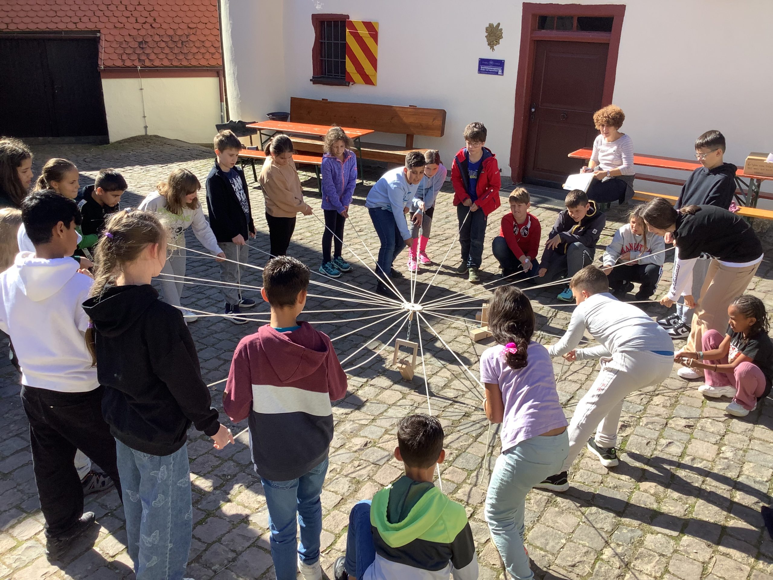 Klasse 5A auf der Burg Derneck - Eichendorff-Realschule